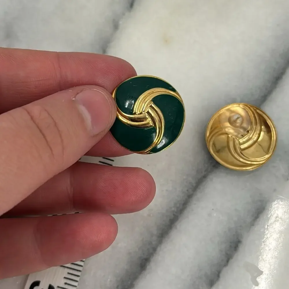 Vintage | Jewelry | Vintage Green And Gold Trinity Domed Circle Stud ...